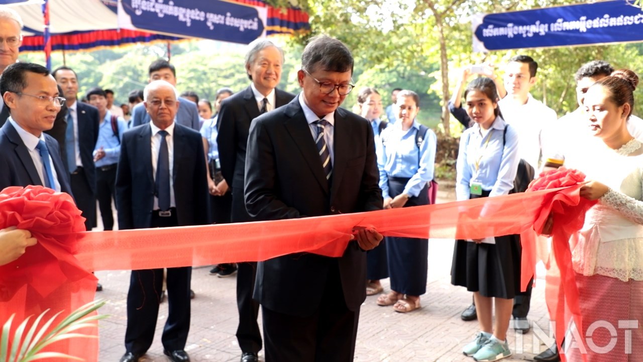 សម្ពោធមជ្ឈមណ្ឌលសូត្រខ្មែរ ដើម្បីឲ្យសិស្ស-និស្សិត ទទួលបានបច្ចេកទេសថ្មី ...