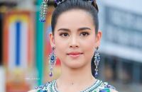 មិនធម្មតាទេ!! Yaya ទៅរាំក្នុងពិធីបួងសួងនៅខេត្ត Nakhon Phanom ទទួលបានតម្លៃខ្លួនក្បែរ១ម៉ឺនដុល្លារ ...