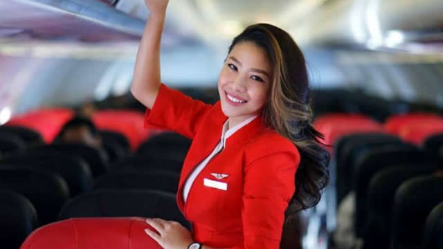 ការងារ ៦ ប្រភេទ ប្រាក់ខែ កប់ សក្តិសម ឥតខ្ចោះសម្រាប់ អ្នក ដែល ពូកែ ភាសា - TNAOT