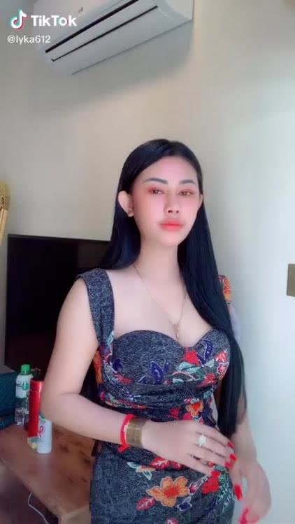 ស្អាតហើយសម្តែងបានល្អជួយឲយបេះដូងម្នាក់មួយផង - TNAOT