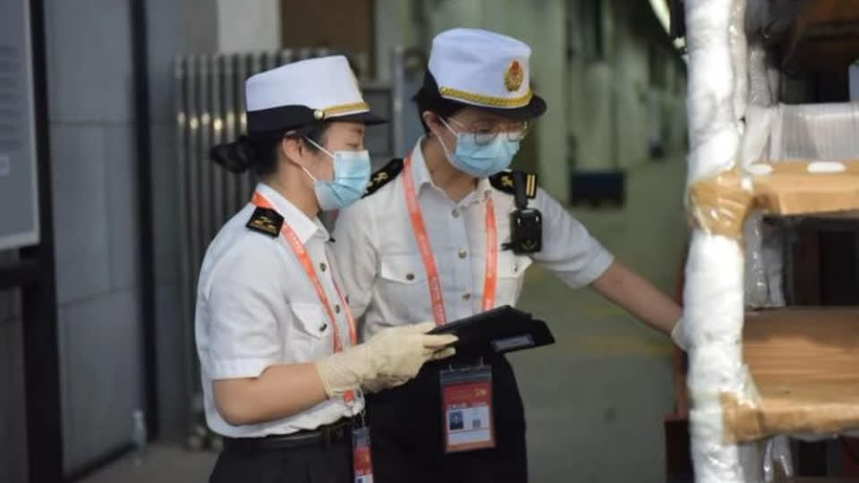 ទំនិញទាំងអស់សម្រាប់ការតាំងពិព័រណ៌ចិន-អាស៊ានលើកទី ២០ បានមកដល់ទីក្រុងណាននីងហើយ - TNAOT