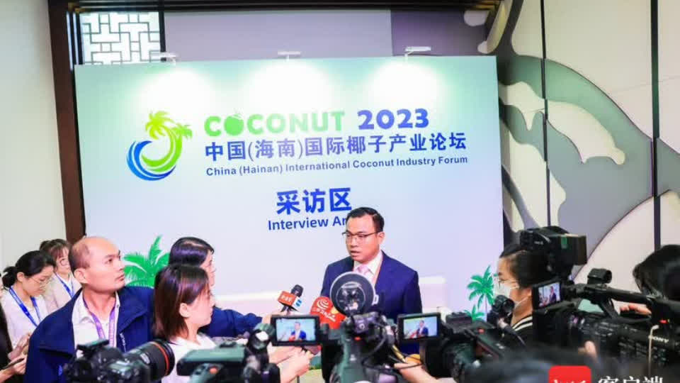 柬埔寨农林渔业部国务秘书David Prak：相信柬埔寨椰子出口到中国能获得消费者喜爱 - 柬埔寨头条