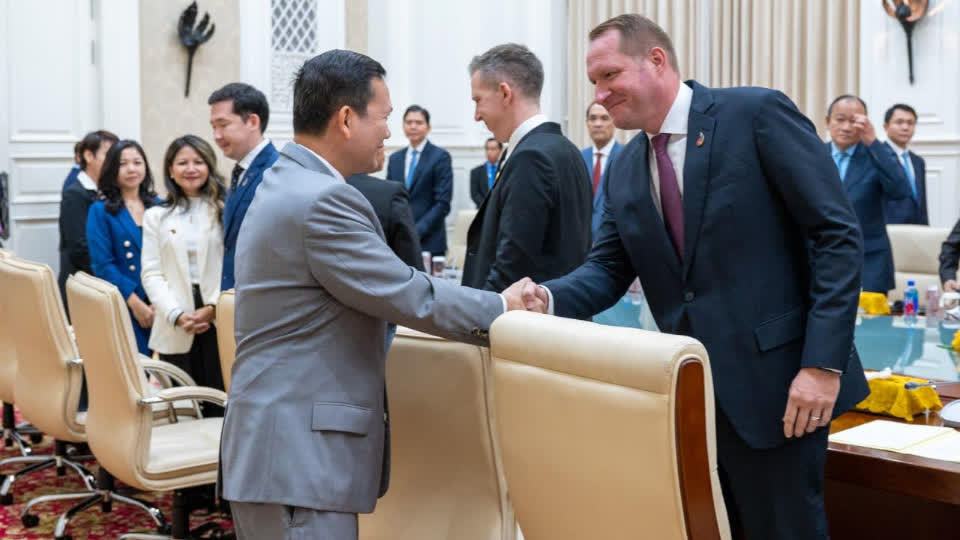 🏞ព័ត៌មានរូបភាព| សម្តេចមហាបវរធិបតី ហ៊ុន ម៉ាណែត ជួបជាមួយ លោក Devin Barta ...