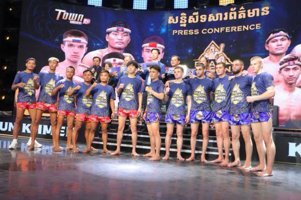 ពេជ្រ សម្បត្តិ៖ដឹងតែកក្រើក និងល្អមើលហើយអ្នក កំពង់ចាម ថ្ងៃបើកសង្វៀនថ្មី DRAGON KUN KHMER - TNAOT