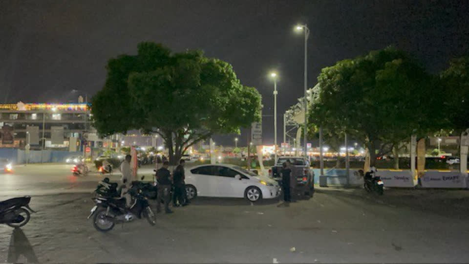 金边女子下车去看展览，回来发现超5000美元消失不见！ - TNAOT