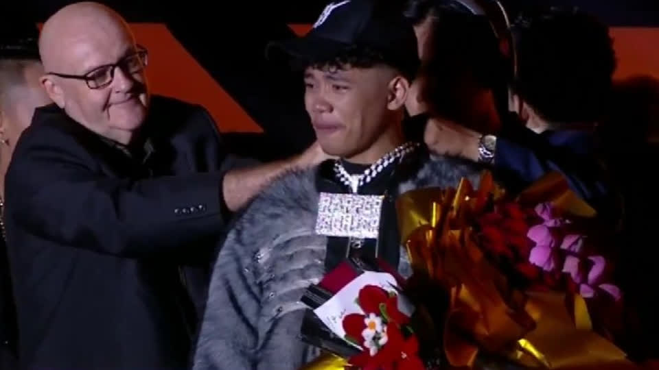 (រូបភាពជាច្រើនទៀត)៖ អបអរសាទរ តារាចម្រៀង OG ...