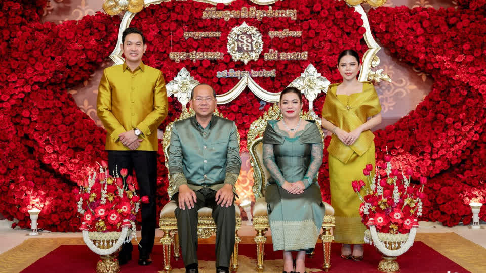 贡布省长千金与驻韩大使举行订婚仪式 - TNAOT